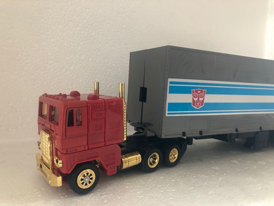 Transform G1 Optimus prime complete Red/Black/White/Bright/Clear/Golden ...