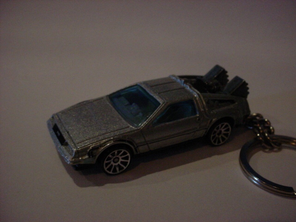 HOT 3D SILVER DELOREAN DMC BACK TO THE FUTURE CUSTOM KEYCHAIN keyring ...