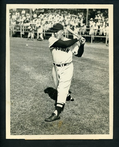 Vern Stephens Official Boston Red Sox team issued 1948 Type 1 Press ...