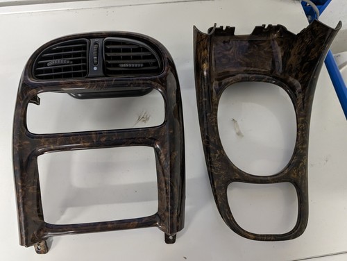 HOLDEN COMMODORE VT VX CENTRE DASH RADIO CONSOLE INSERT SURROUND ...