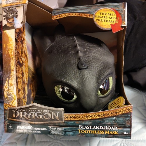 BLAST AND ROAR TOOTHLESS MASK How To Train Your Dragon Movie Lights ...
