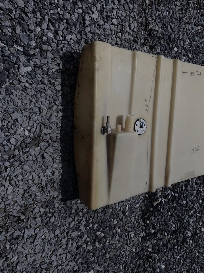 Moeller Marine Fuel Tanks Poly Gas Tank 066 | eBay