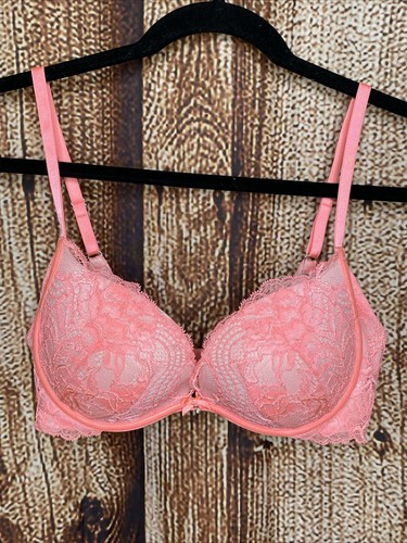 Victoria’s Secret Plunge / Soutien-Gorge Plongeant Bra Peach Size 36B ...