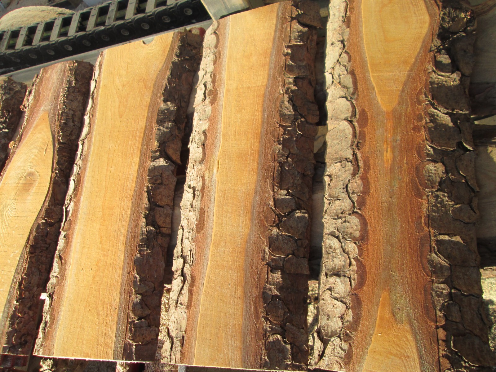 Naturholz Bretter Mit Rinde