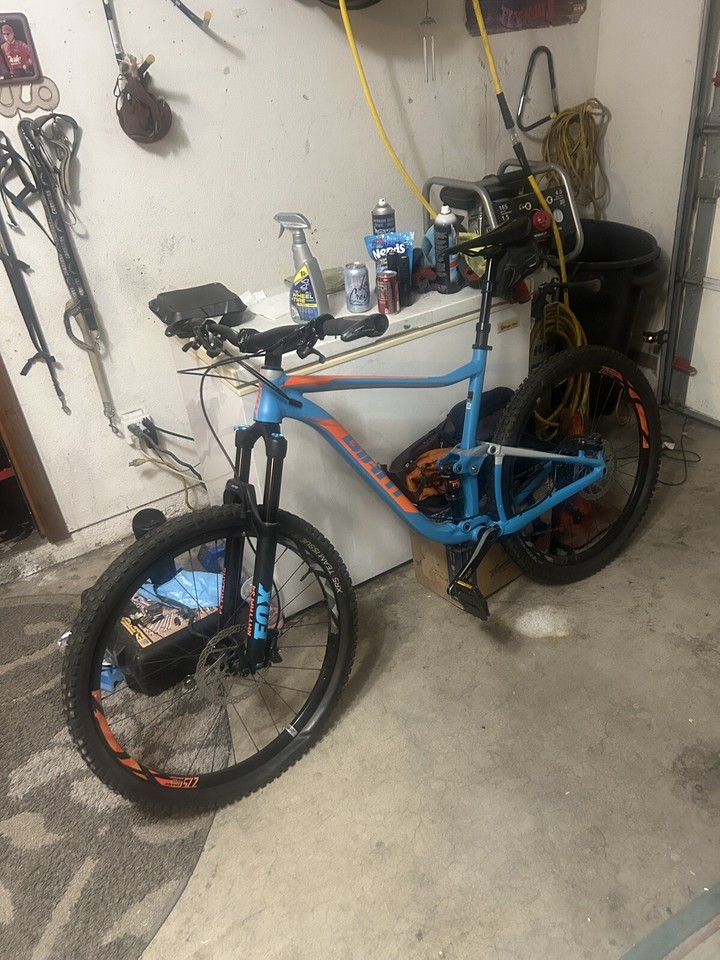 2018 Giant Anthem 2 Mountain Bike 27.5” Wheels, Large Frame | eBay