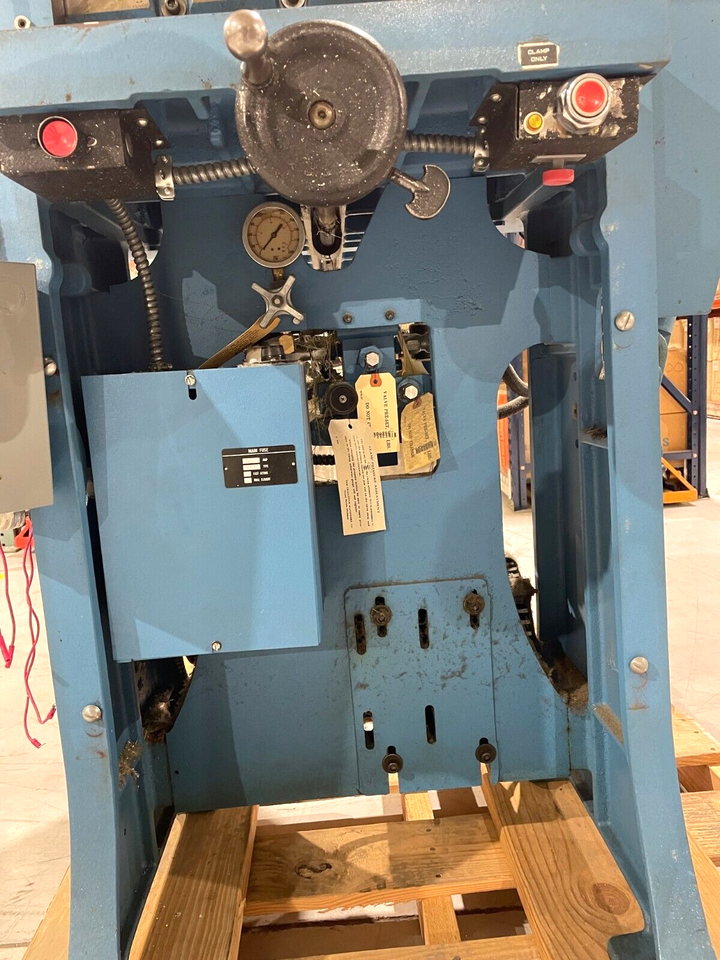 Challenge Machinery Co HBE Industrial Paper Cutter, Size 193, 208V, 1PH ...