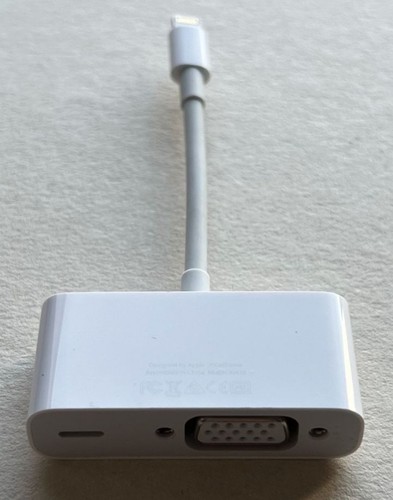 Apple Lightning auf VGA Adapter Kabel für iPhone / iPad / iPod 885909627646 | eBay.de