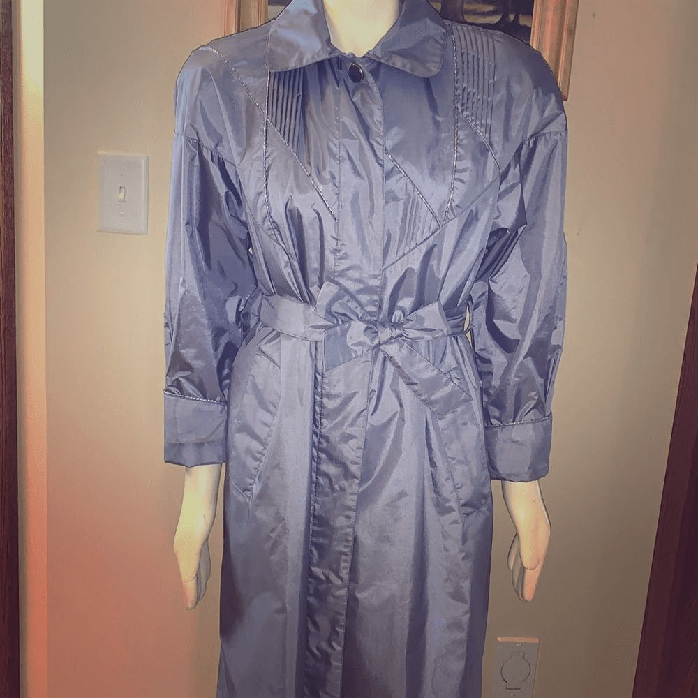Vintage Gallery Light Blue Trench Coat Size 6 - Gem