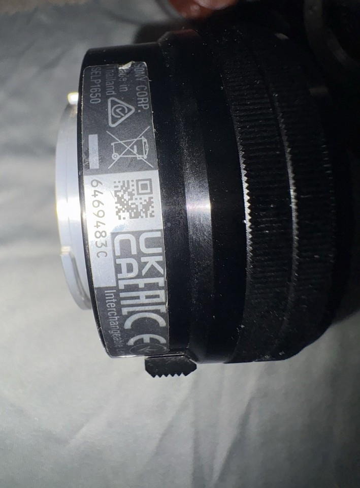 Sony zv-E10 4K E-mount Mirrorless Camera W/ SELP1650 16-50mm f/3.5-5.6 ...