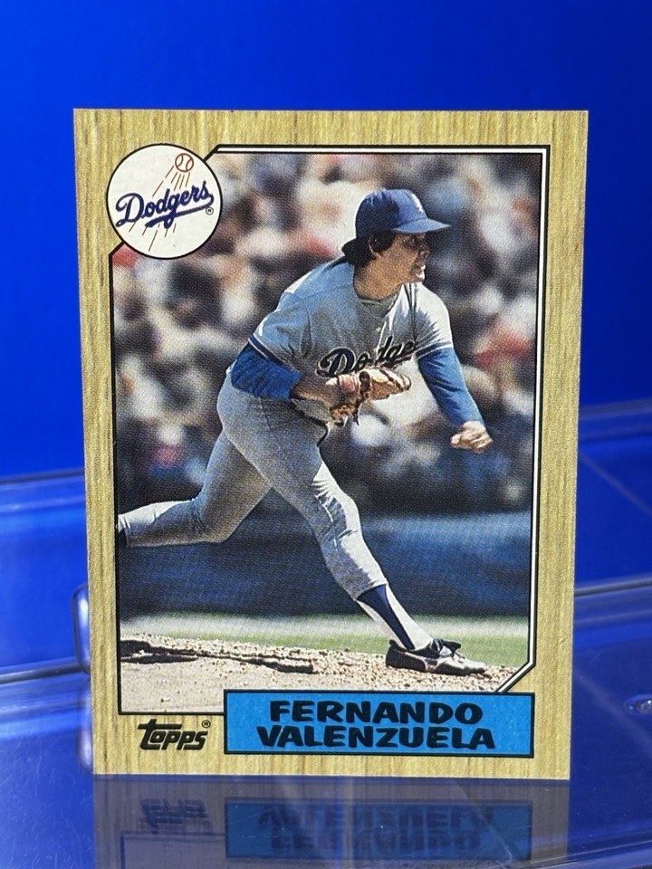 1987 Topps Fernando Valenzuela baseball card LA Dodgers NrMt-Mint #410 ...