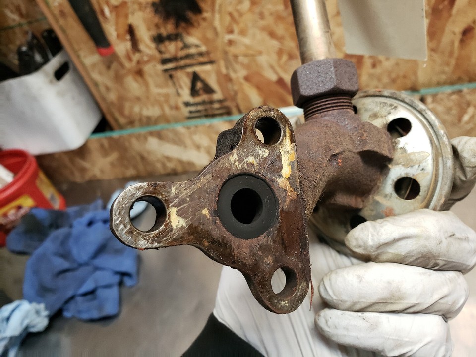 84-90 TOYOTA PICKUP TRUCK 4RUNNER 22R EGR VALVE EXHAUST GAS ...