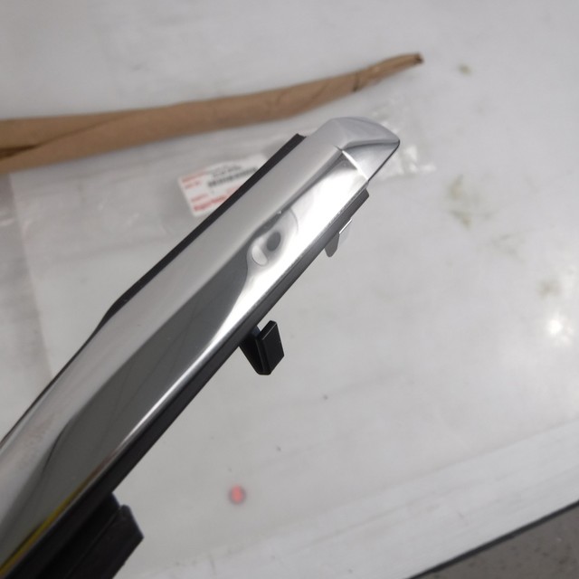 TOYOTA OEM Moulding ASSY RR Do 75740-0e090 for sale online | eBay