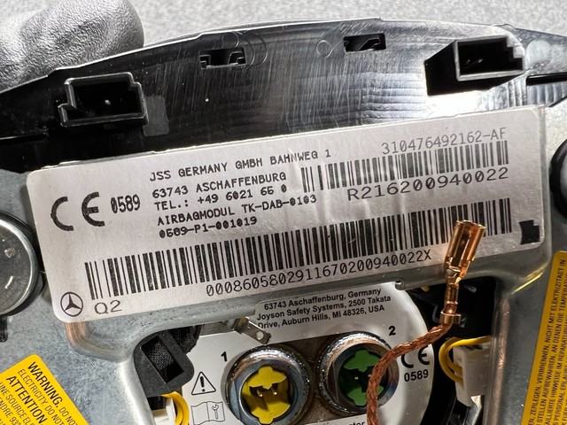 MERCEDES W204 C63 C300 A0008605802 / A 000 860 58 02 / 0008605802 OEM ...