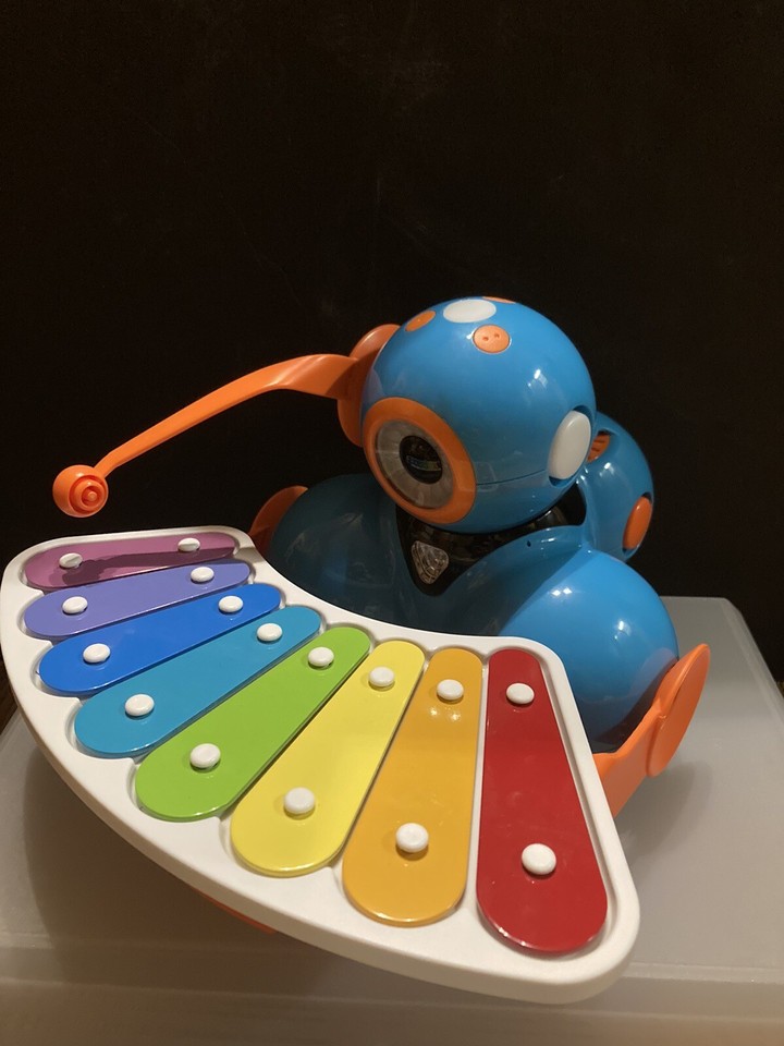 WONDER WORKSHOP DASH Robot Coding Xylophone Catapult Coding Cards Etc ...
