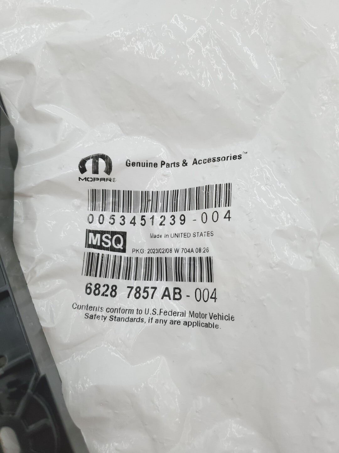 NEW Genuie MOPAR OEM Left Front Fascia Bracket 19-23 Cherokee ...