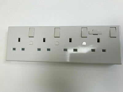 13a 4 GANG CONVERTER SOCKET 1 & 2 TO 4 GANG WHITE SWITCHED LG9098/4CON ...