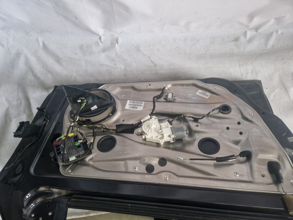 80C* Mercedes W204 S204 Portière Avant Gauche Conducteur F.197 | eBay