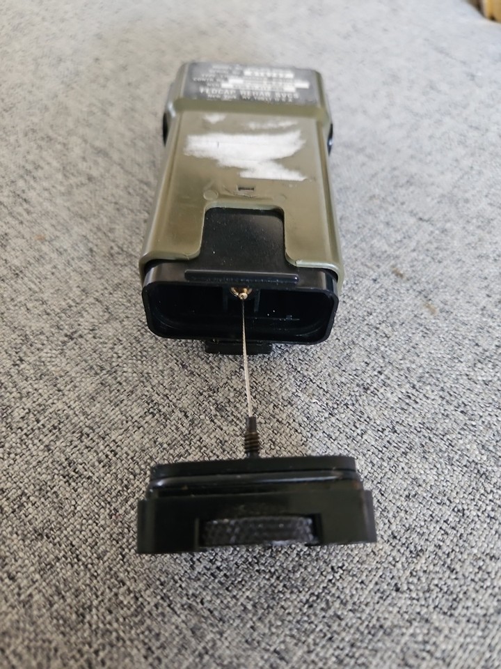 USGI IR Strobe MS-2000 Distress Marker Light Strobe NVG Helmet Beacon ...