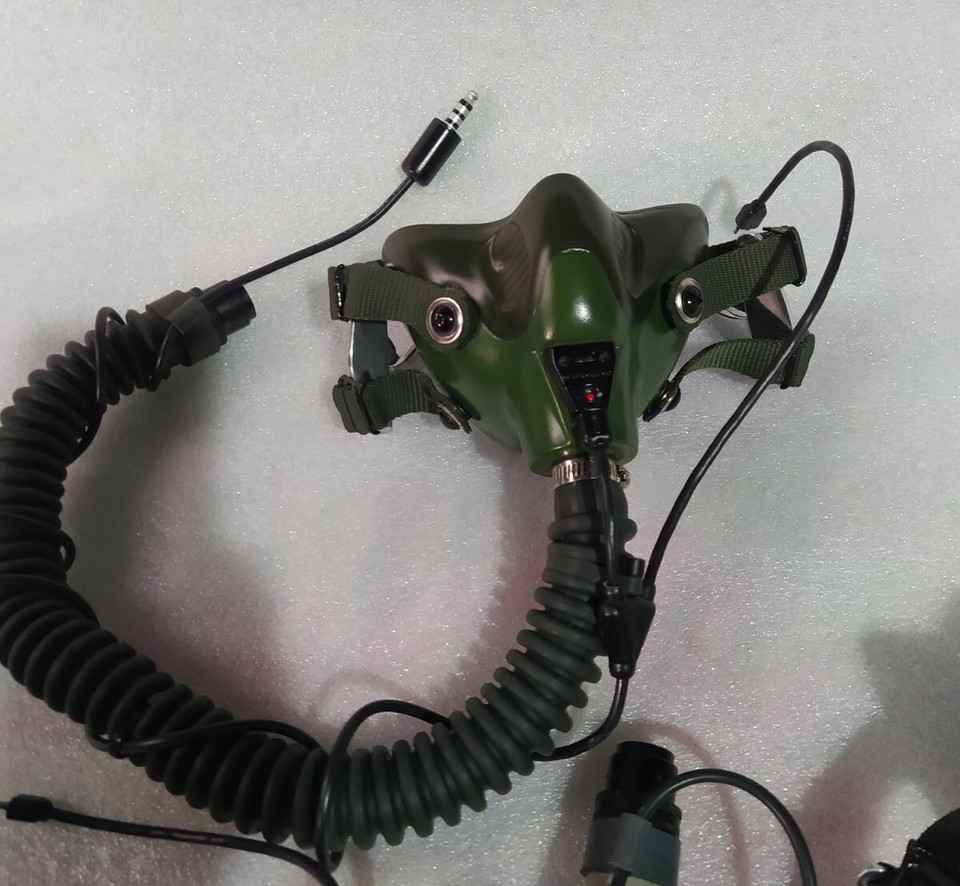 TOP GUN MAVERICK "JESTER"HGU-33 FIGHTER PILOT HELMET W/OXYGEN MASK ...