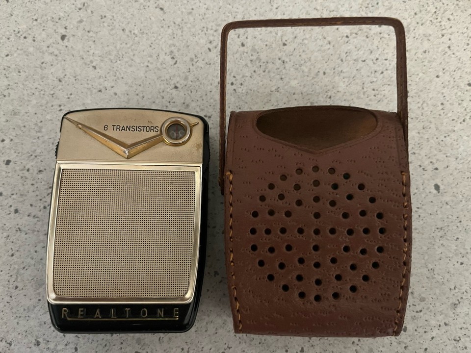 Vintage Realtone 6 Transistors Am Radio Model TR-8611 (Not Working) | eBay