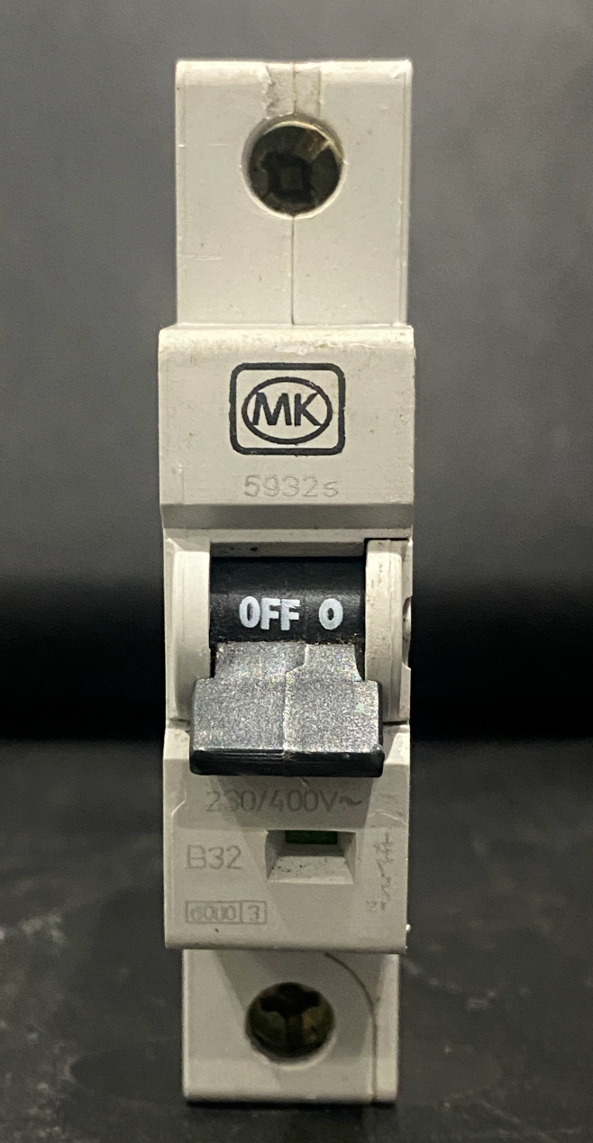 MK SENTRY TYPE B-C MCB FULL RANGE OLD & NEW + RCD RCBO Main Switch - LN ...