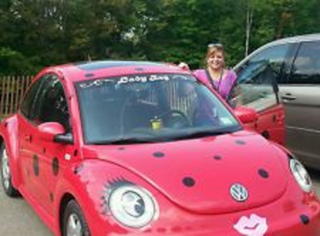 Volkswagen Beetle Bug Eyelashes Eye Shadow