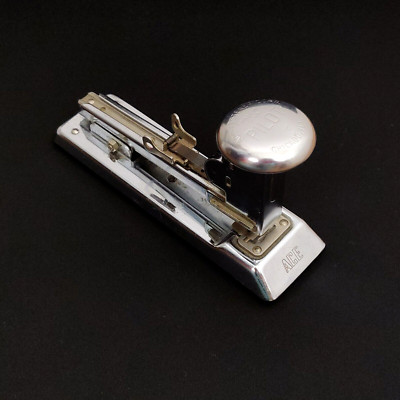 Staplers - 402 Stapler