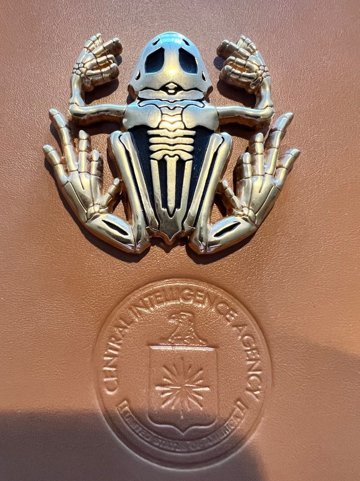 US Navy SEAL Team DEVGRU Naval Special Warfare Center Command Coin ...