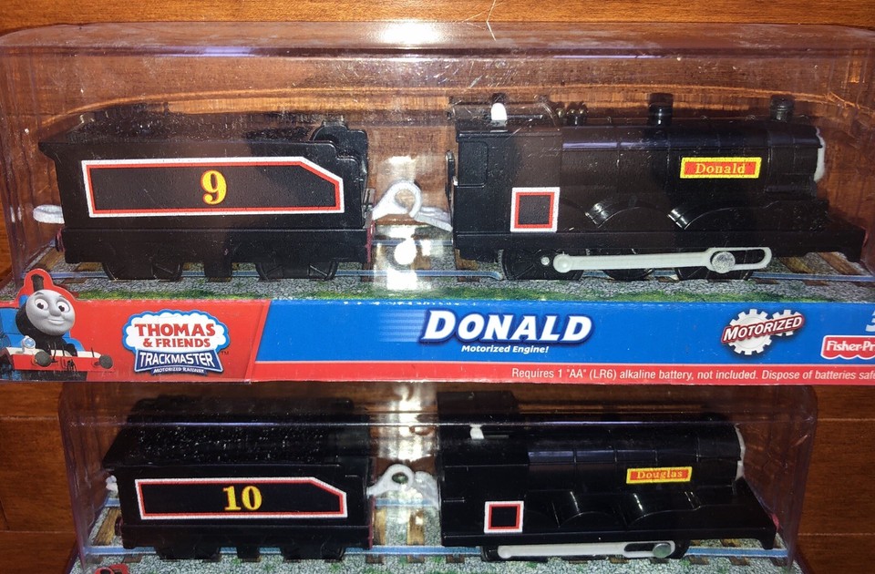 2011 Fisher-Price Thomas and Friends Trackmaster Donald and Douglas ...