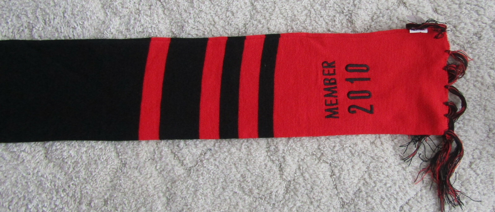 ESSENDON BOMBERS - Club Logo`d-Member 2010- Blk on Red-Team collectable ...