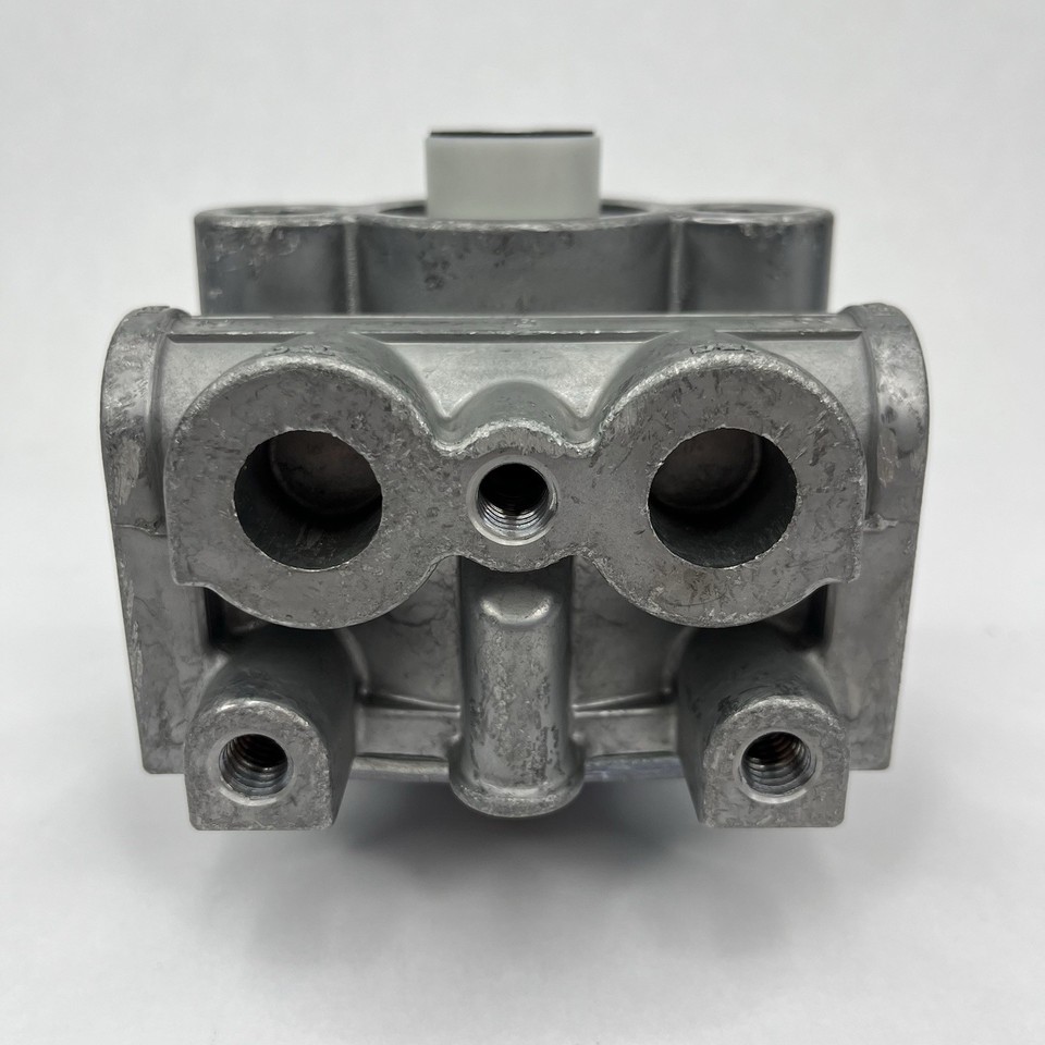 BENDIX SEMI TRUCK BRAKE RELAY VALVE - VOLVO - P/N 23888462 - K146345 ...