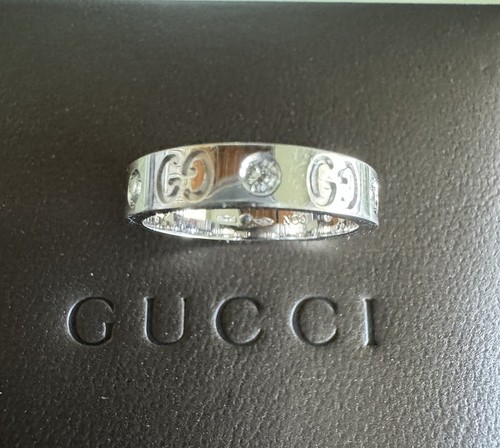 Gucci Iconic Diamond & 18 Karat White Gold Ring EUC Size 6.5 With Box ...