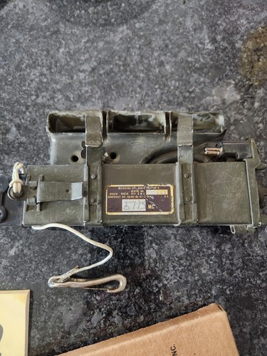 Military Radio Walkie Talkie Vietnam War US Army PRT-4A PRR-9 Helmet ...