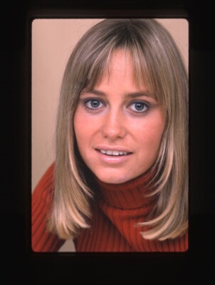 Susan George Striking Vivid Color Straw Dogs era Original 35mm ...