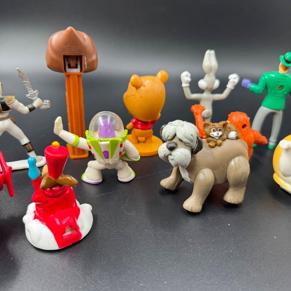 Vintage Collectible Cartoon Figurines Bundle of 16 Disney Looney Tunes ...