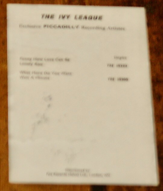 THE IVY LEAGUE HAND SIGNED 1960s PROMOTIONAL PUBLICITY POSTCARD UACC ...