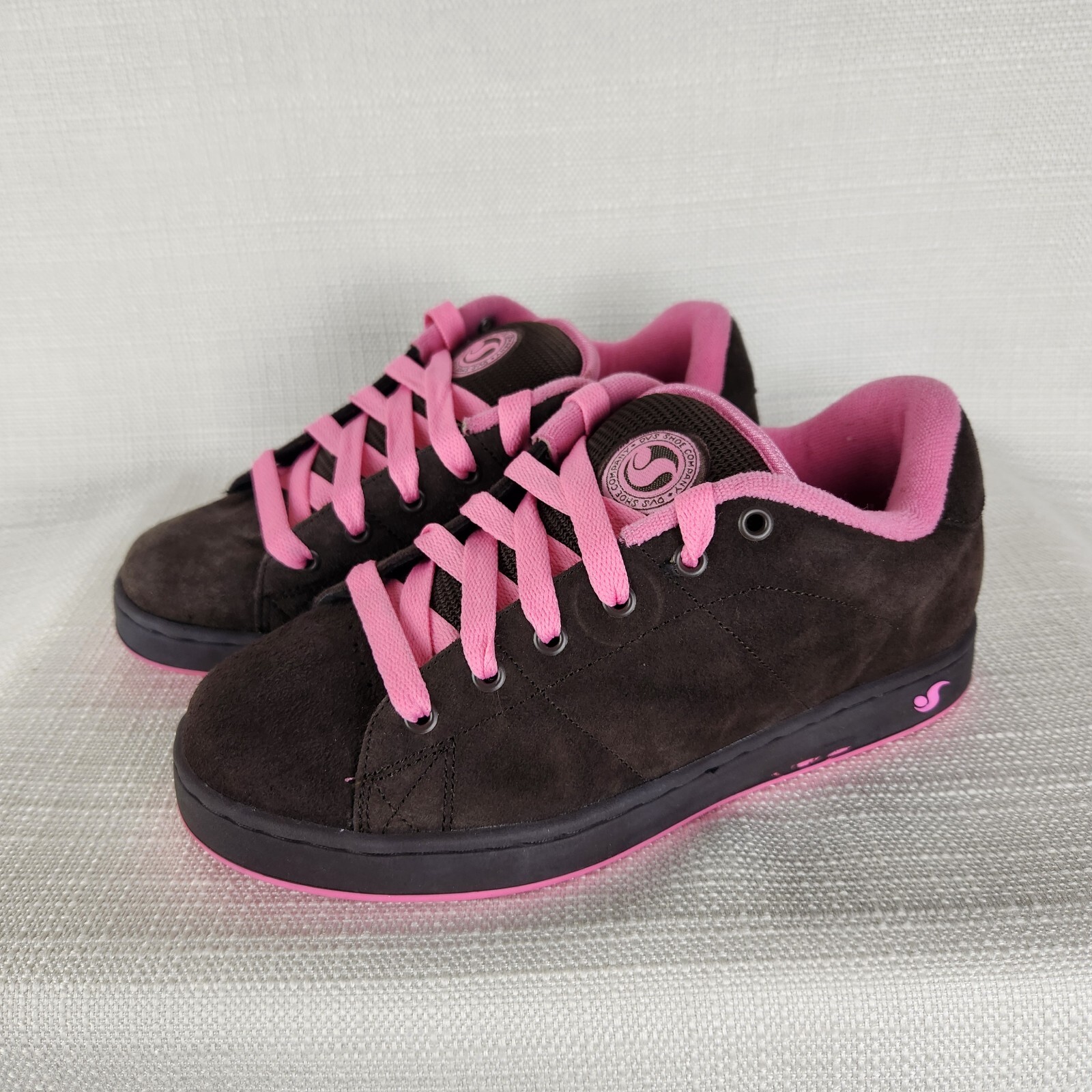 Vintage 90s DVS Revival Skateboarding Shoes Women's 7 Brown Pink Suede NEW