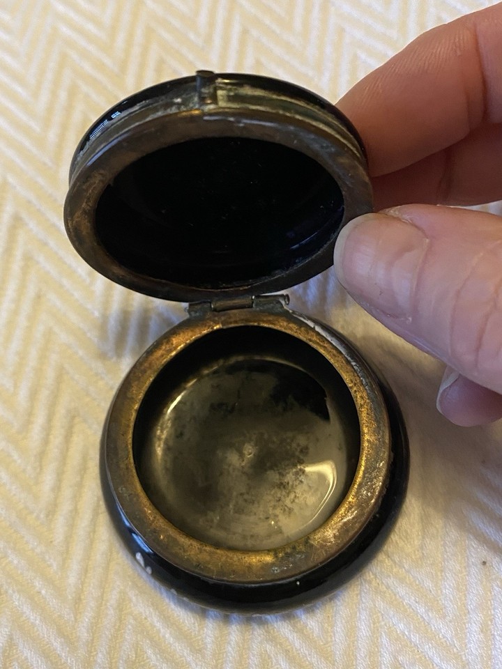 Antique Victorian Decorative Trinket Pill Box Glass? Enamel? | eBay UK