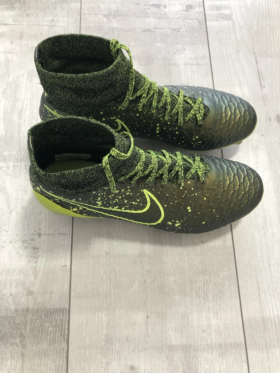 Magista Light Green