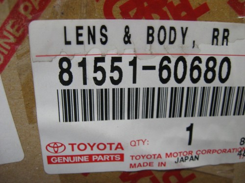 Toyota 81551-60680 RH Rear Combination Tail Lamp 05-07 Land Cruiser New ...