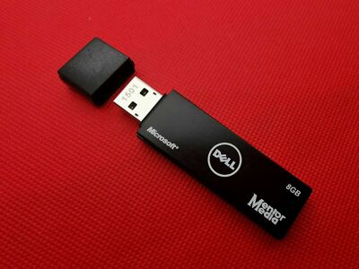 KR2H9 Dell Windows 8.1 OS Computer Recovery Restore Media USB Stick 8GB ...