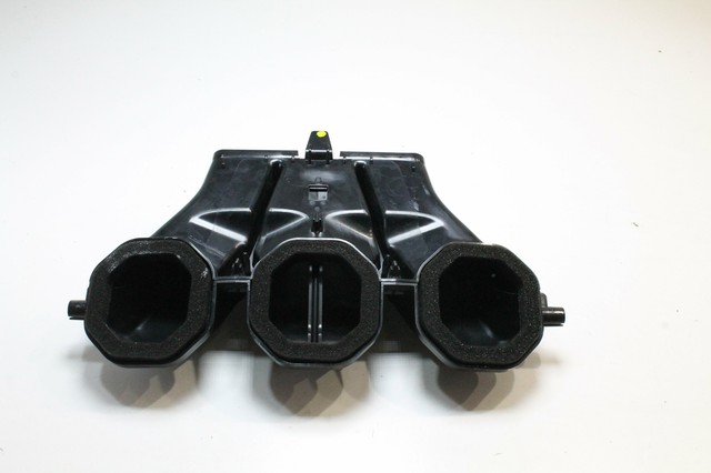 Orig Mercedes-Benz W205 C-Klasse Luft Kanal vorne Mitte A2058309001 ...