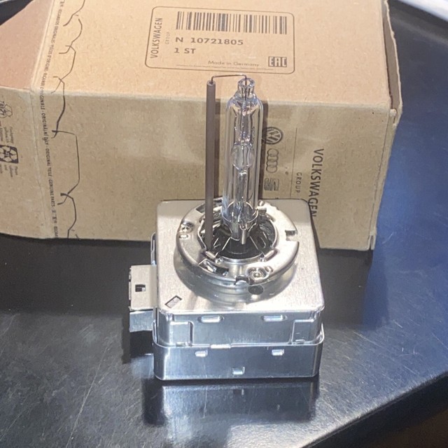 VW Volkswagen OEM 11-15 Touareg-headlight Headlamp Bulb N10721805 for ...