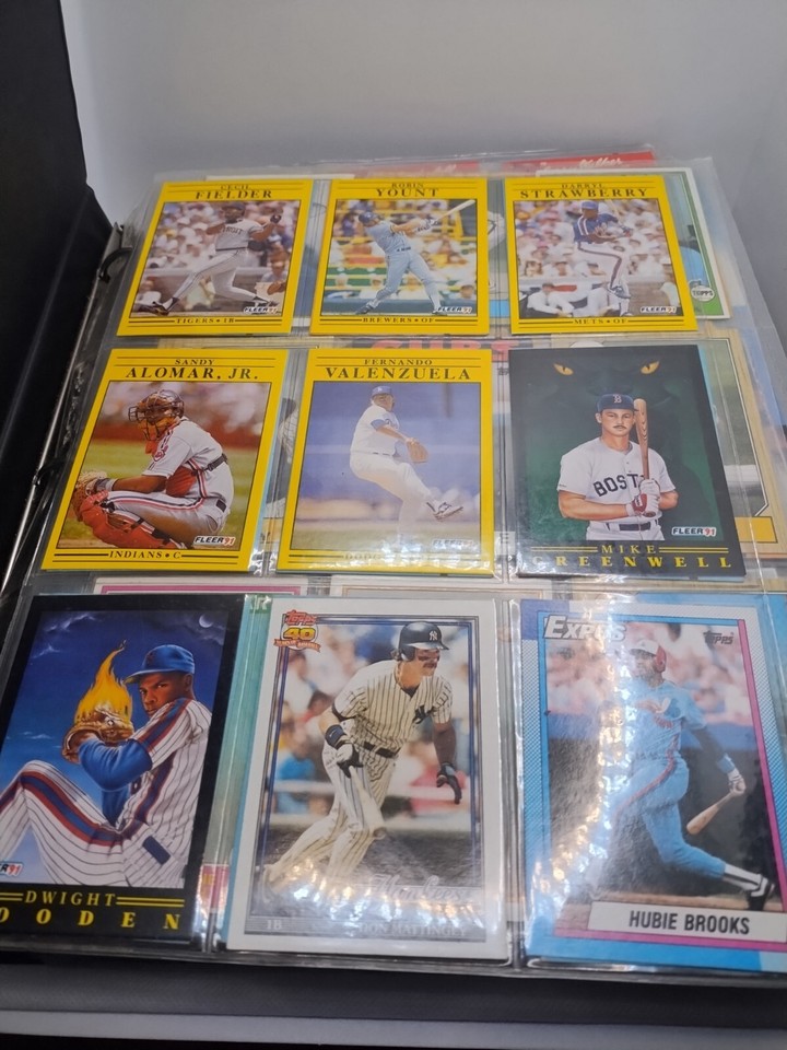 Vintage Binder Of Unsorted Baseball Cards! Collection Starter! Treasure ...