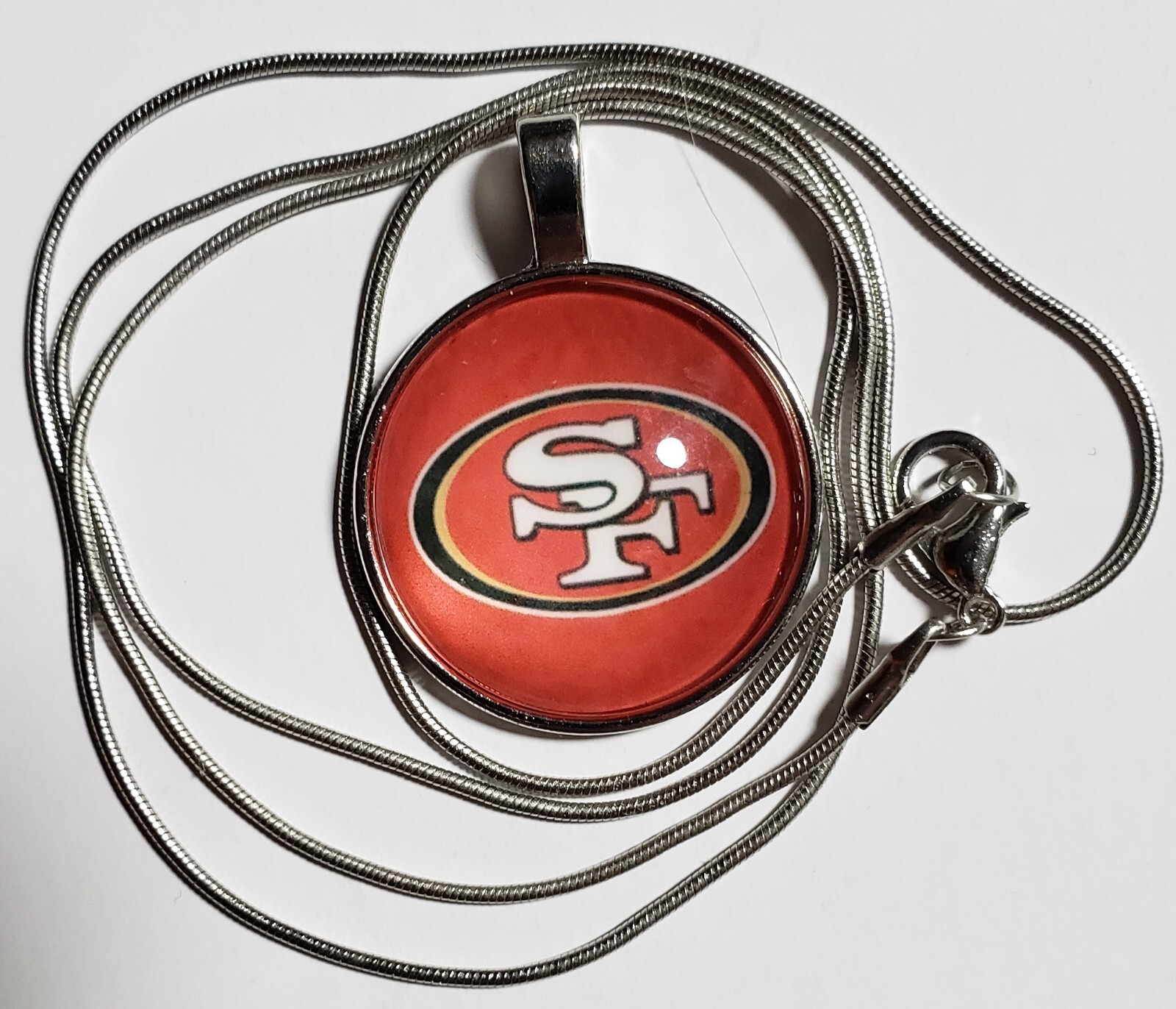 NFL-SAN FRANCISCO 49ERS--NEW-1" Diameter LOGO/CHARM and 24" SNAKE CHAIN ...