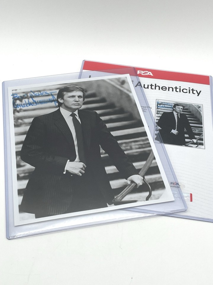 Donald Trump Signed Photo PSA / DNA LOA Authentic Vintage President ...