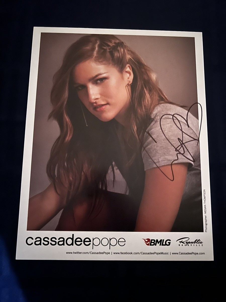 Cassadee Pope Sexy