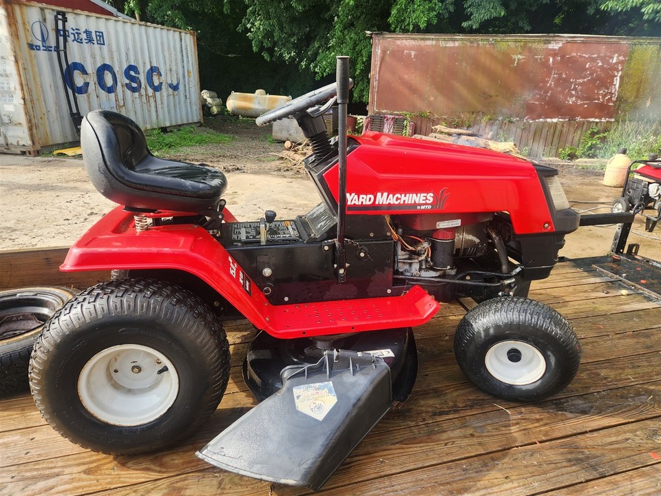 YARD-MACHINES MTD 15hp riding lawn mower rear axle transmision ...
