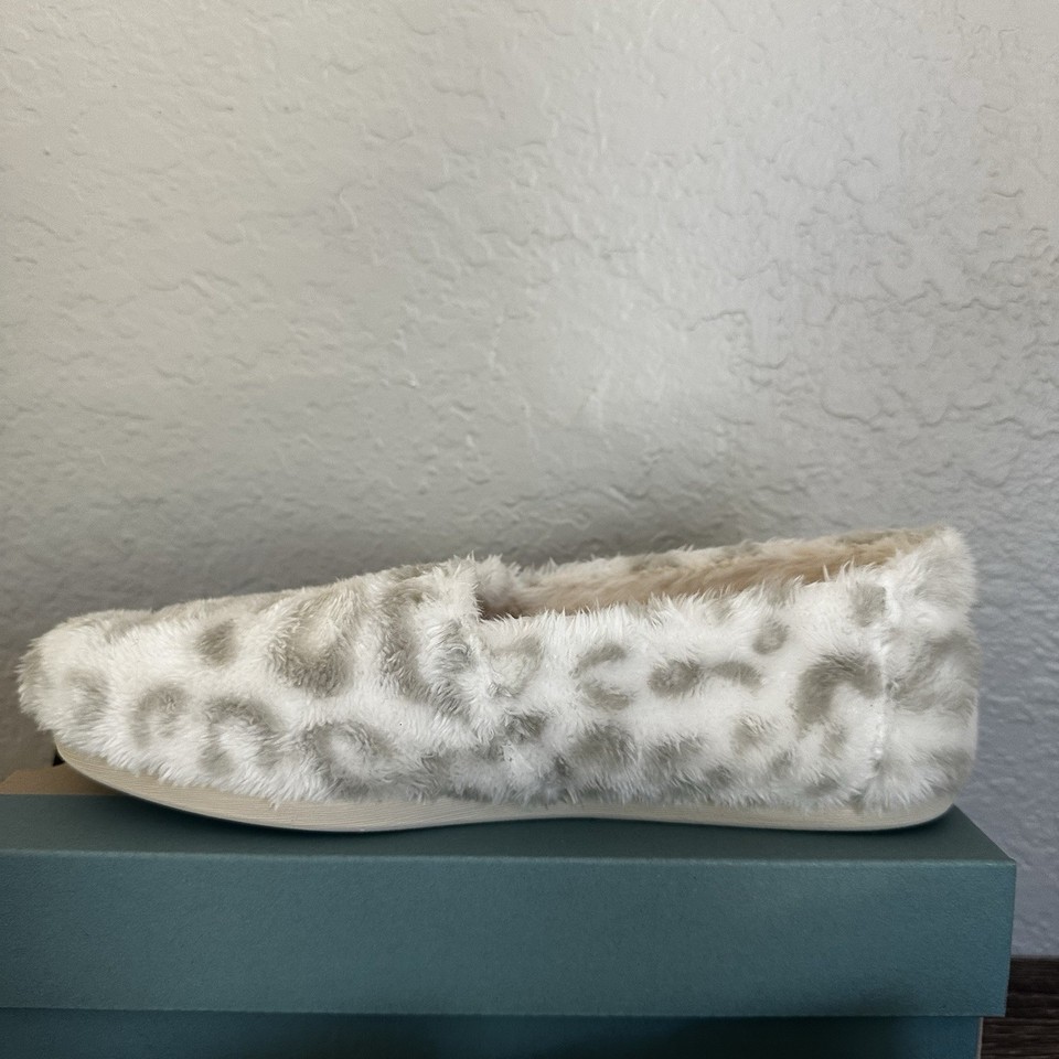 NIB TOMS ALPARGATA WHITE SNOW LEOPARD FLEECE FAUX FUR SLIP ON SHOES 6.5 ...