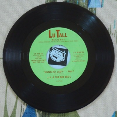 J.P. & The Bees Bee's 45 Kung Fu Lady Pts 1&2 1975 Soul Funk VG++ | eBay